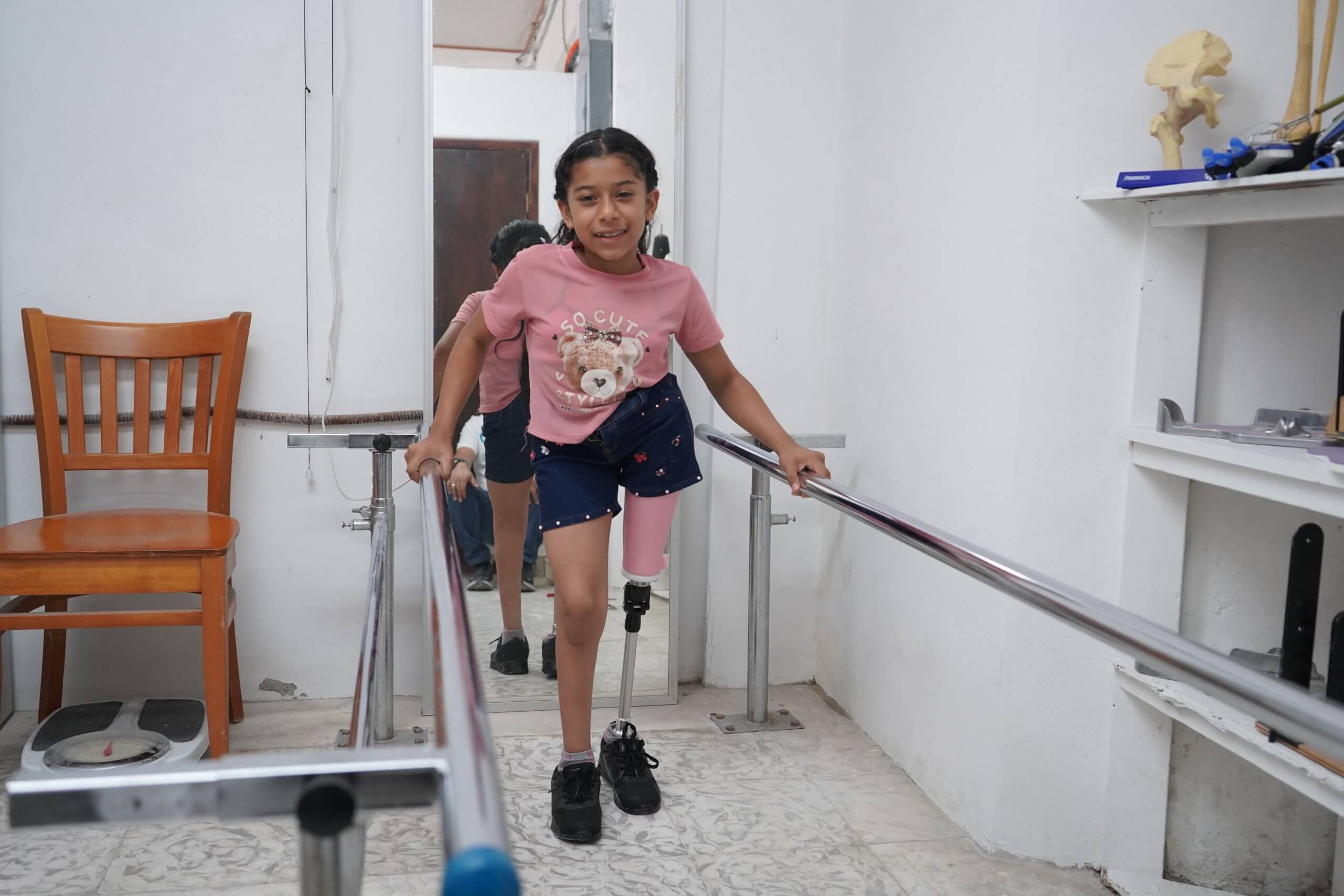 She held her prosthetic together with tape… until help arrived - CAMO